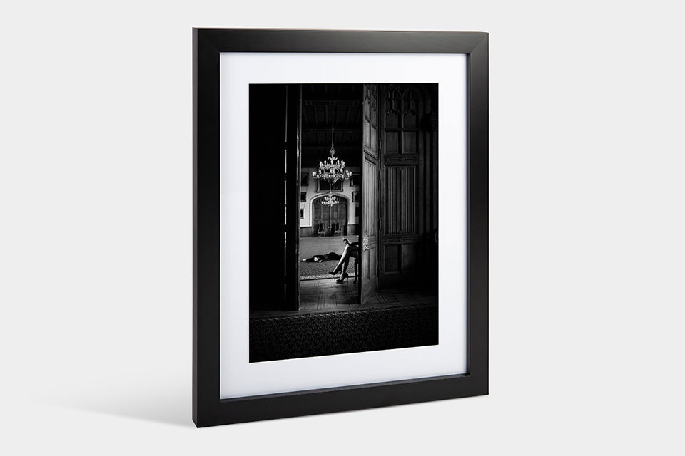 Spectrum | Contemporary Frame | Loxley Colour